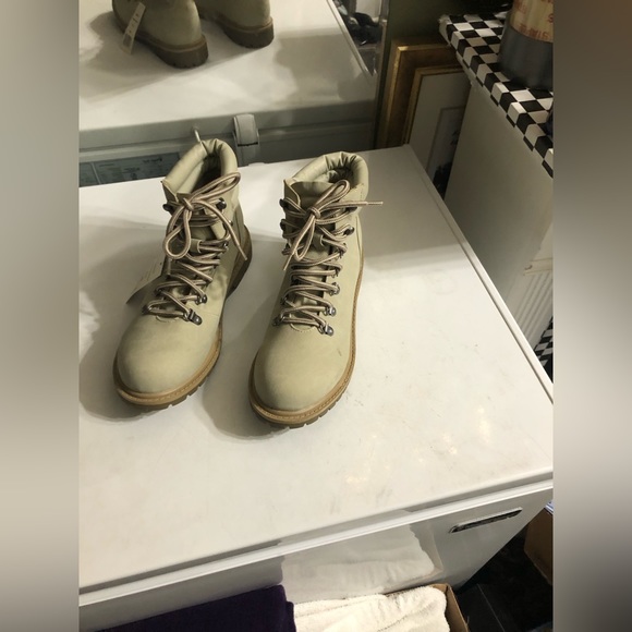 UNIONBAY | Shoes | Union Bay Boots Buff Color Size 8 Really Cute | Poshmark